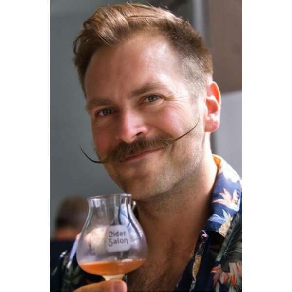 Newton Court restaurant, cafe, ciders, tours, farm shop